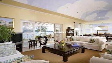 Quarto, 2 quartos | Sala de estar | TV de ecrã plano