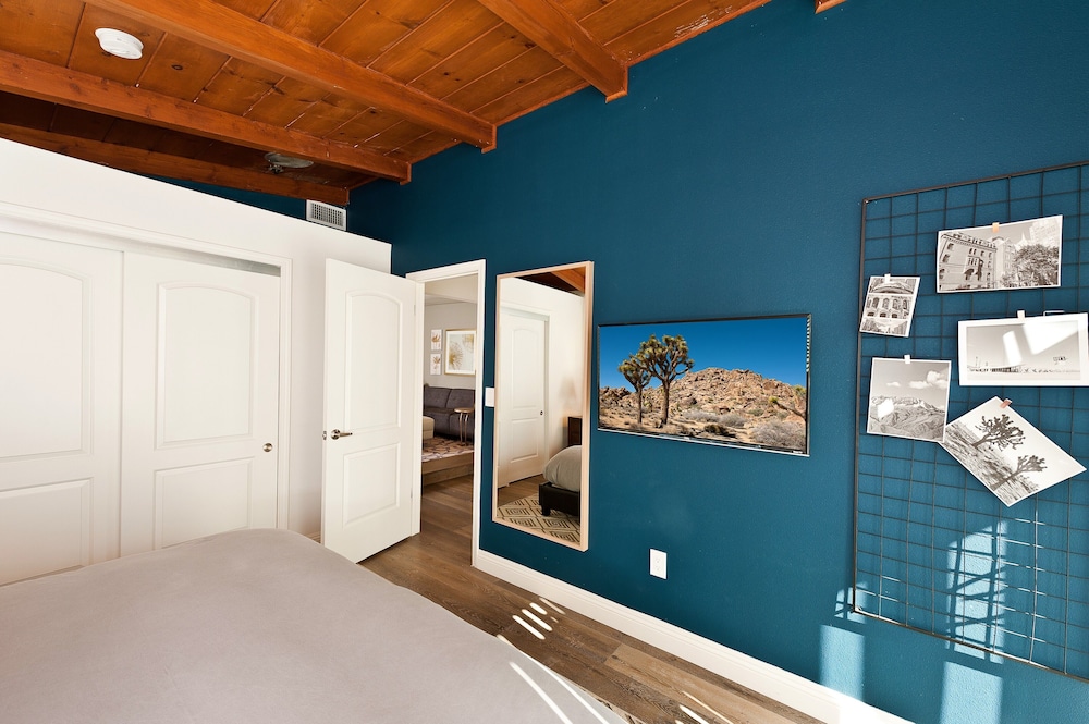 Last Minute Special! 5-star Disney Resort W/private Heated Pool, Game Room. - Placentia, CA