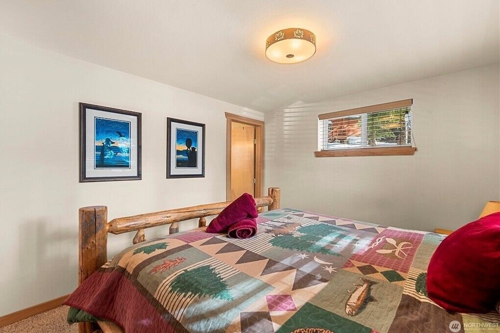 Escape The Hustle And Bustle. Take Time To Relax And Recharge! - Plain, WA