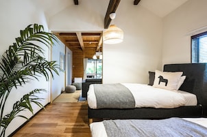 Casa de campo design, 2 quartos, banheiro privativo (Momiji) | Edredons de pluma, Wi-Fi de cortesia, roupa de cama