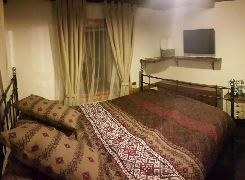 Roupa de alta qualidade, minibar, cofre no quarto 
