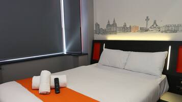 Quarto Duplo, 1 cama de casal | Quartos insonorizados, ferro/tábua de engomar, Wi-fi grátis