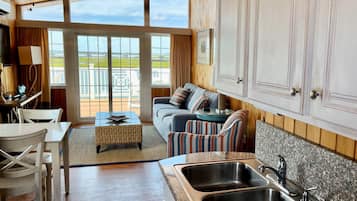 Casa de campo premium, 2 quartos, cozinha, vista para a baía | Vista do quarto