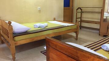 Casa Familiar, 1 quarto, não fumadores, cozinha | 1 quarto, roupa de alta qualidade, secretária, ferro/tábua de engomar