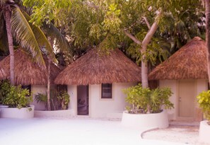 Cabana de Madeira Deluxe, 1 cama queen-size, vista para o jardim, junto ao jardim | Vista do quarto