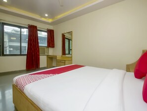 Suite Empresarial, 1 cama king-size e sofá-cama, quartos comunicantes, Vista para a cidade | Vista do quarto