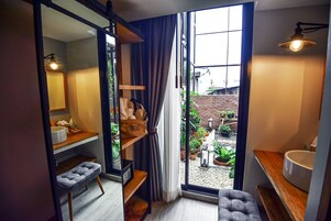 Deluxe Double Room with Garden | Comodidade do quarto