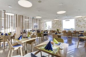 Pequeno-almoço tipo buffet diário incluído 