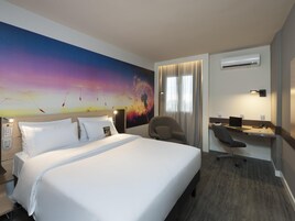 Quarto Superior, 1 cama de casal | Minibar, cofre no quarto, secretária 