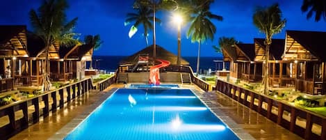 Piscina exterior