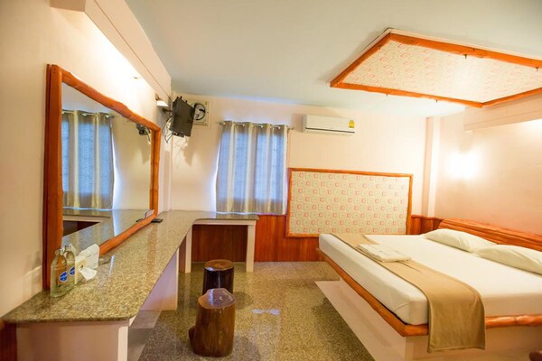 Huasai Palm Inn - Hua Sai