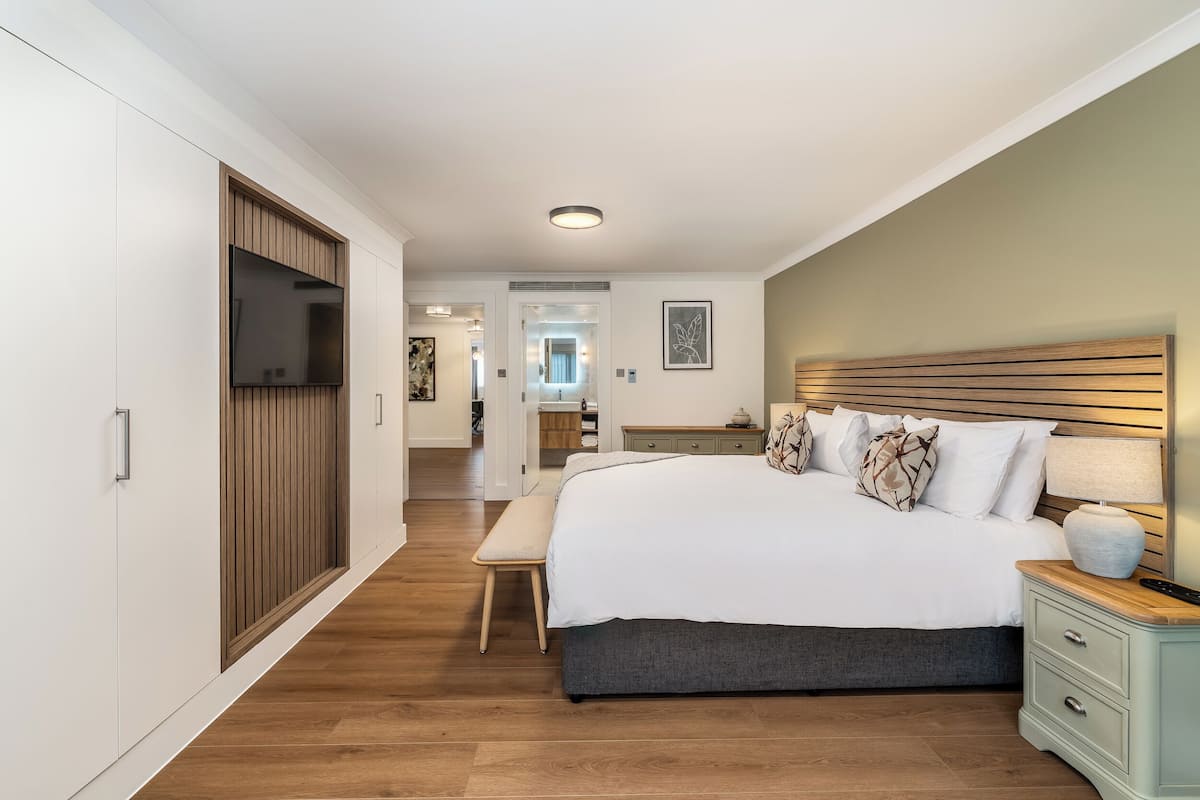 Apartamento Panorâmico, 3 quartos, terraço, Vista para a cidade | 1 quarto, lençóis de algodão egípcio, roupa de alta qualidade