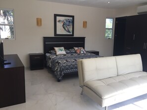 Suite Premium, 1 cama king-size, cozinha | 1 quarto, roupa de alta qualidade, ferro/tábua de engomar, Wi-fi grátis 