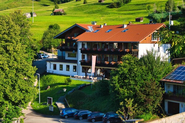 Alpenhotel Sonneck - Tannheimer Tal