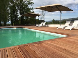Piscina exterior sazonal 
