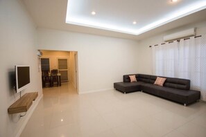 2 Bedrooms - Bansansabuay Hua Hin Pool House | Área de estar