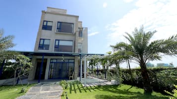 Fachada da propriedade