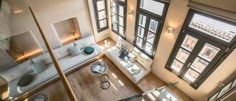 Suite Nobre | Sala de estar | TV de ecrã plano