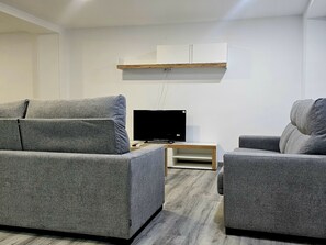 Apartamento | Sala de estar | Televisor 