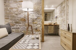 Loft Clássico (Red) | Roupa de alta qualidade, minibar, cofre no quarto 