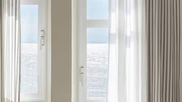 Quarto Superior, varanda, vista para o mar | Vista do quarto