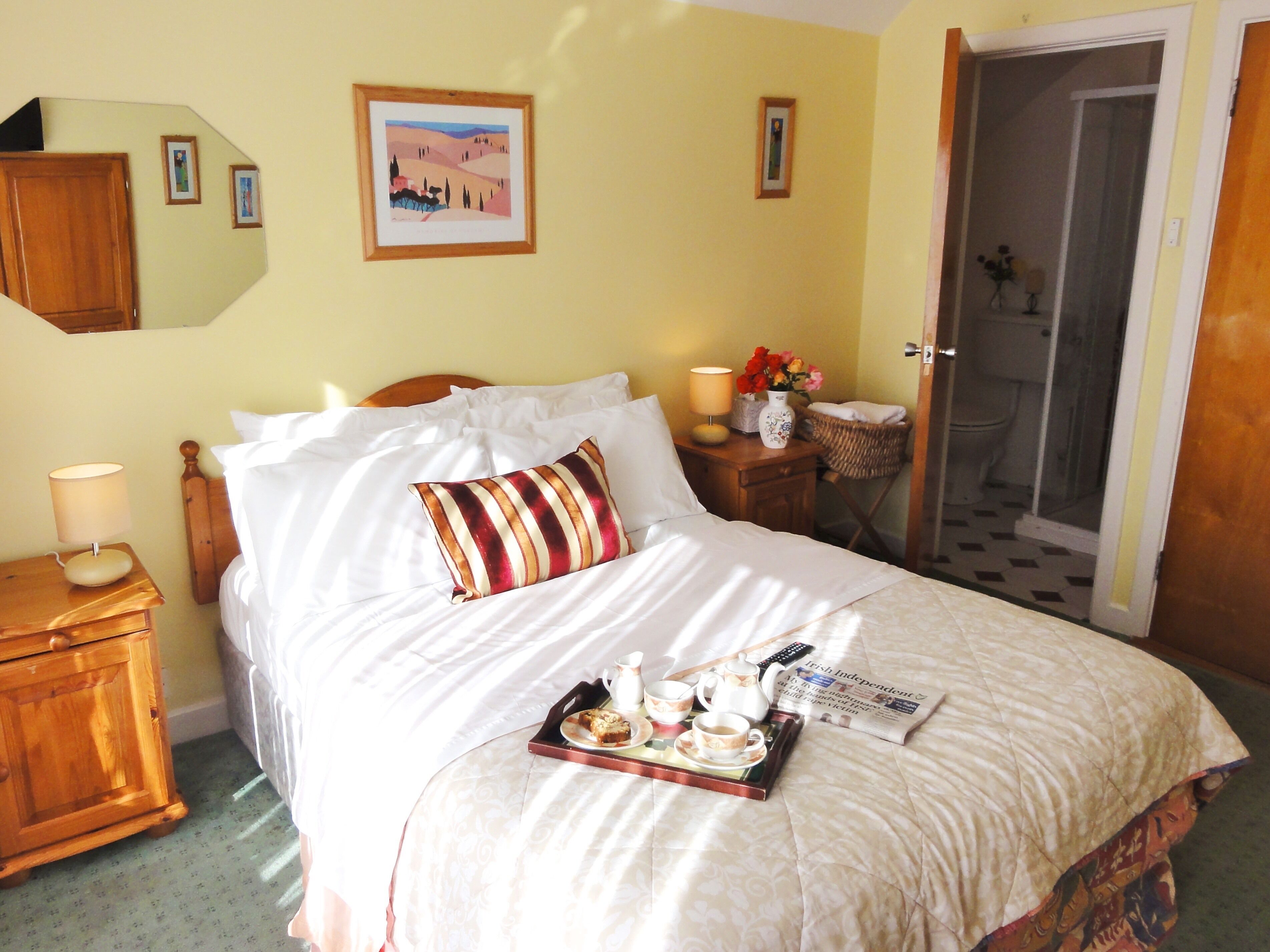 Quarto Duplo, casa de banho anexa, vista para o jardim