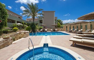 2 piscinas externas