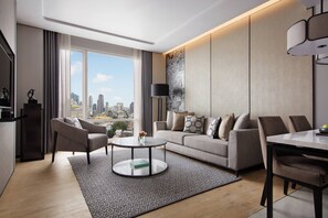 Suite Club, 1 cama king-size | Sala de estar | Televisor LED 