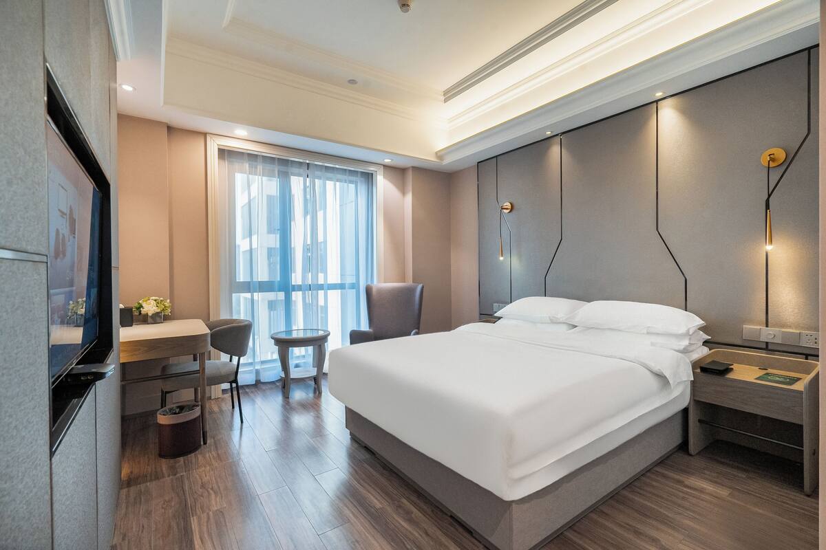 Quarto Standard, 1 cama king-size | Minibar, cofre no quarto, secretária