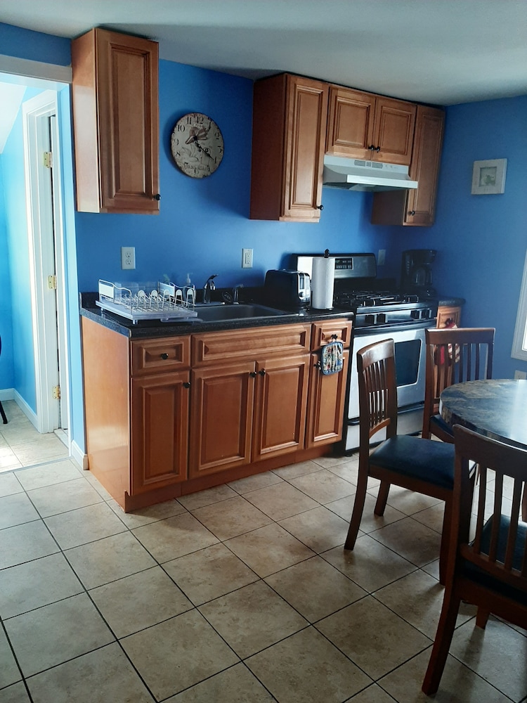 Q St. Less Traffic!!! Gas Grill.
Rare Find. Five Bedroom With Fenced In Yard! - Seabrook, NH