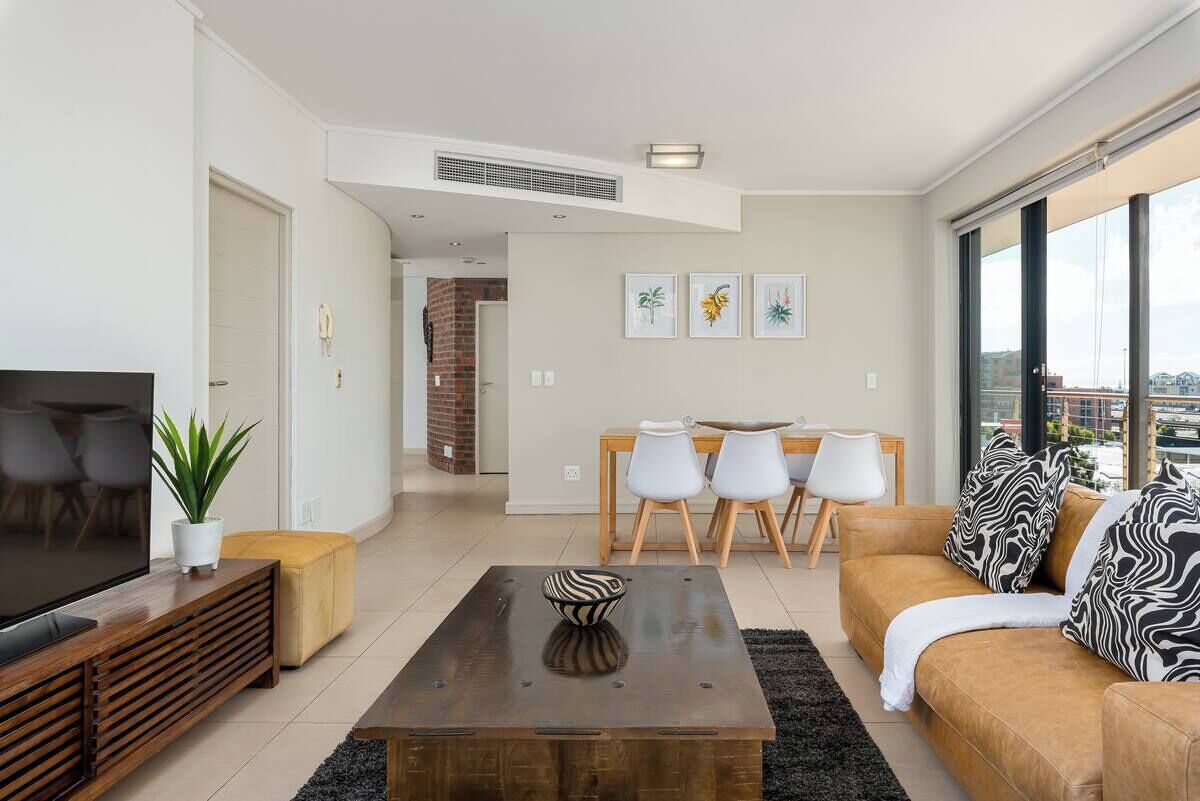 Apartamento, 2 quartos, vista para a montanha | Área de estar | TV