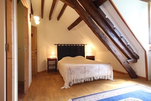 Quarto Duplo Standard | 1 quarto, com decoração personalizada, com mobília individualizada