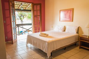 Suíte luxo | Frigobar, individualmente decorados, Wi-Fi de cortesia, roupa de cama