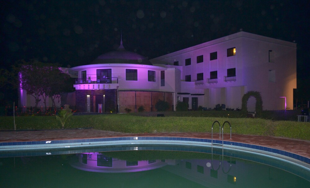 The Palm Resort - Bhilwara