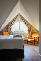Quarto casal standard, vista para o jardim | Individualmente decorados, individualmente mobiliados