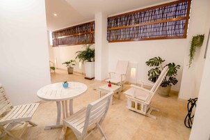 Suíte elite, 1 cama King, terraço | 1 quarto, roupas de cama premium, frigobar, cofres nos quartos