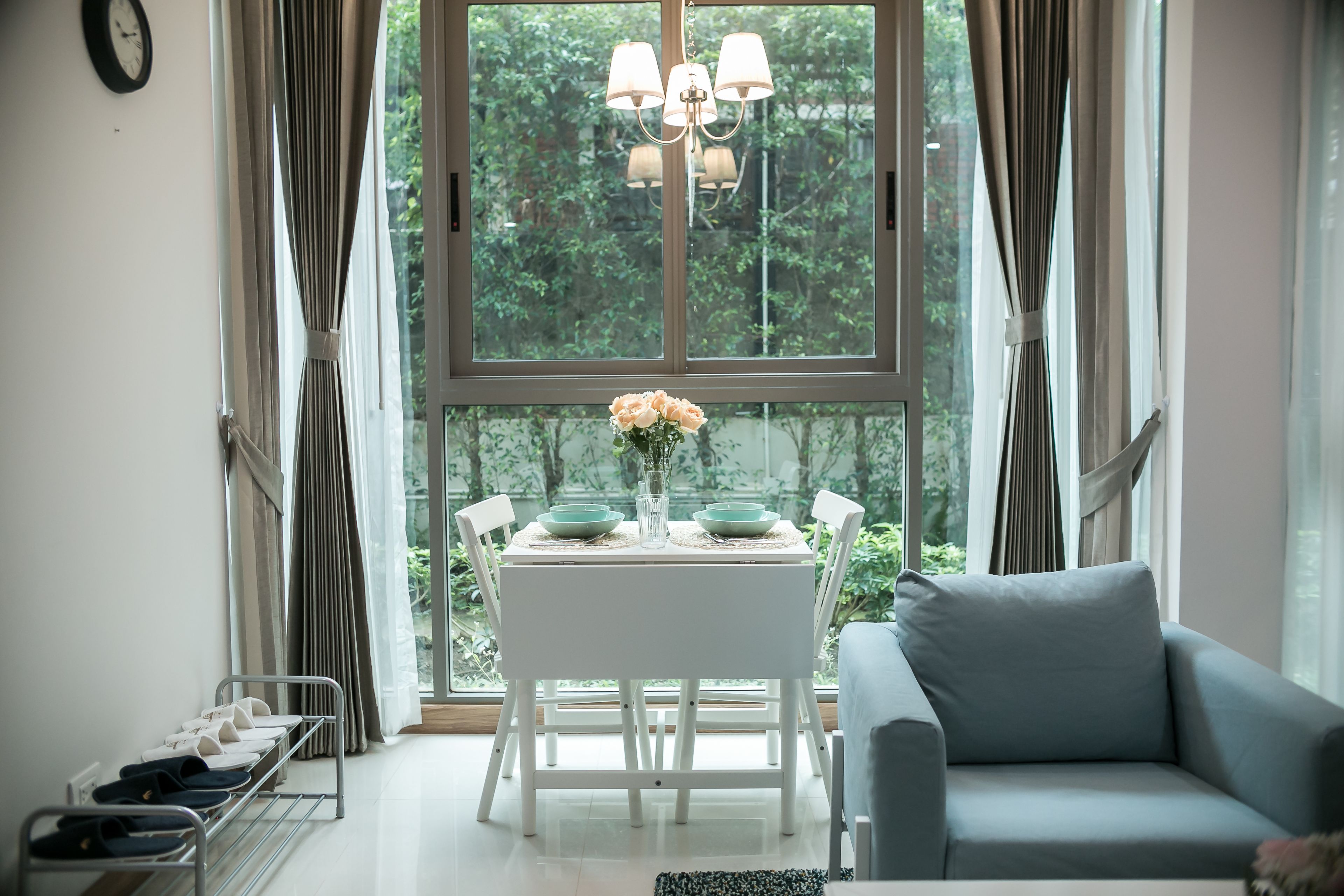 Condo superluxo, 1 quarto, acesso à piscina, no piso térreo | Escrivaninha, ferros/tábuas de passar roupa, Wi-Fi de cortesia