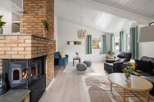 Casa Standard, 5 quartos, vista para a montanha | Sala de estar | Brinquedos 