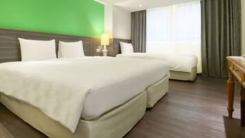 Quarto Triplo Standard | Secretária, Wi-fi grátis, roupa de cama fornecida