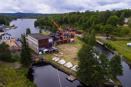 Apartamento família | Cortinas blackout, berços (sobretaxa), Wi-Fi de cortesia, roupa de cama. Alcatraz