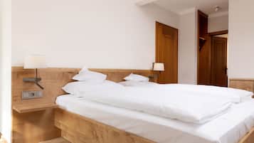 1 quarto, secretária, Wi-fi grátis, roupa de cama fornecida