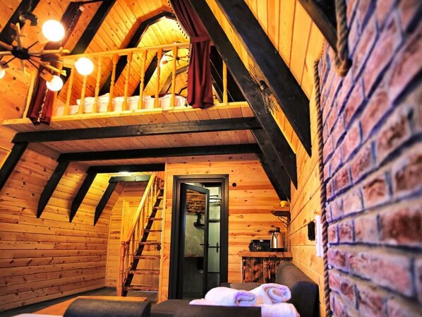 Suite de Luxo, banheira de hidromassagem, vista para o rio | 1 quarto, roupa de alta qualidade, minibar, cofre no quarto 