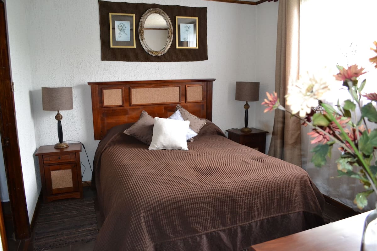 Quarto Standard, não fumadores, vista para o jardim | Cofre no quarto, quartos insonorizados, ferro/tábua de engomar