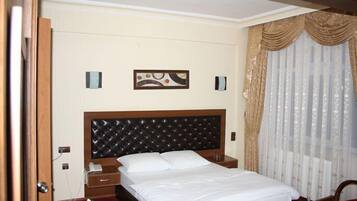 Ferro/tábua de engomar, berços/camas para crianças grátis