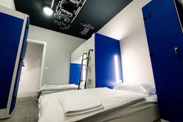 Cofre no quarto, secretária, quartos insonorizados, Wi-fi grátis