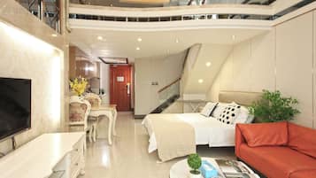 Dúplex Comfort, várias camas | Cofre no quarto, cortinas/cortinados opacos, quartos insonorizados