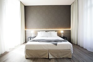 Quarto casal luxo, vista para o jardim | Vista do quarto