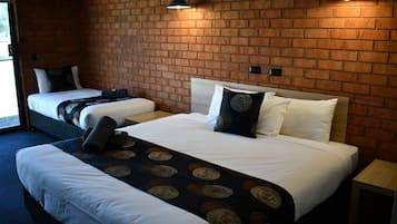 Quarto duplo | Frigobar, escrivaninha, espaço de trabalho para notebook