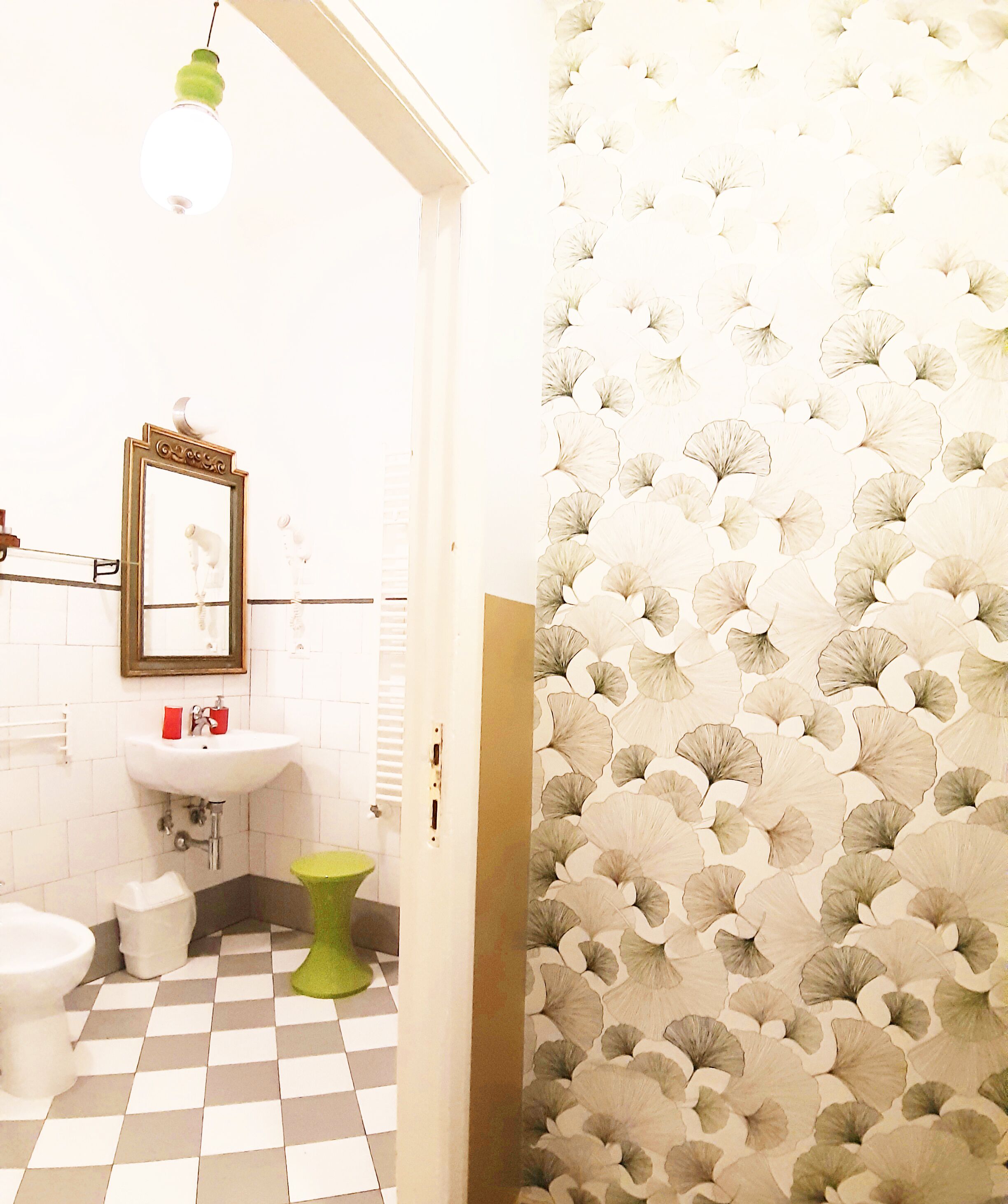 Quarto Duplo Standard | Casa de banho | Um polibã, artigos de higiene pessoal grátis, um secador de cabelo 