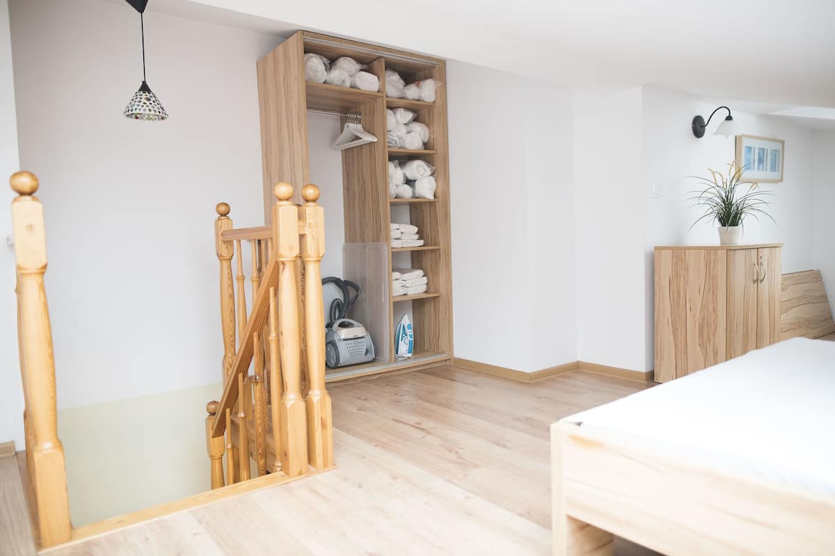 Apartamento (Czysta 5/8) | Roupa de alta qualidade, ferro/tábua de engomar, Wi-fi grátis 